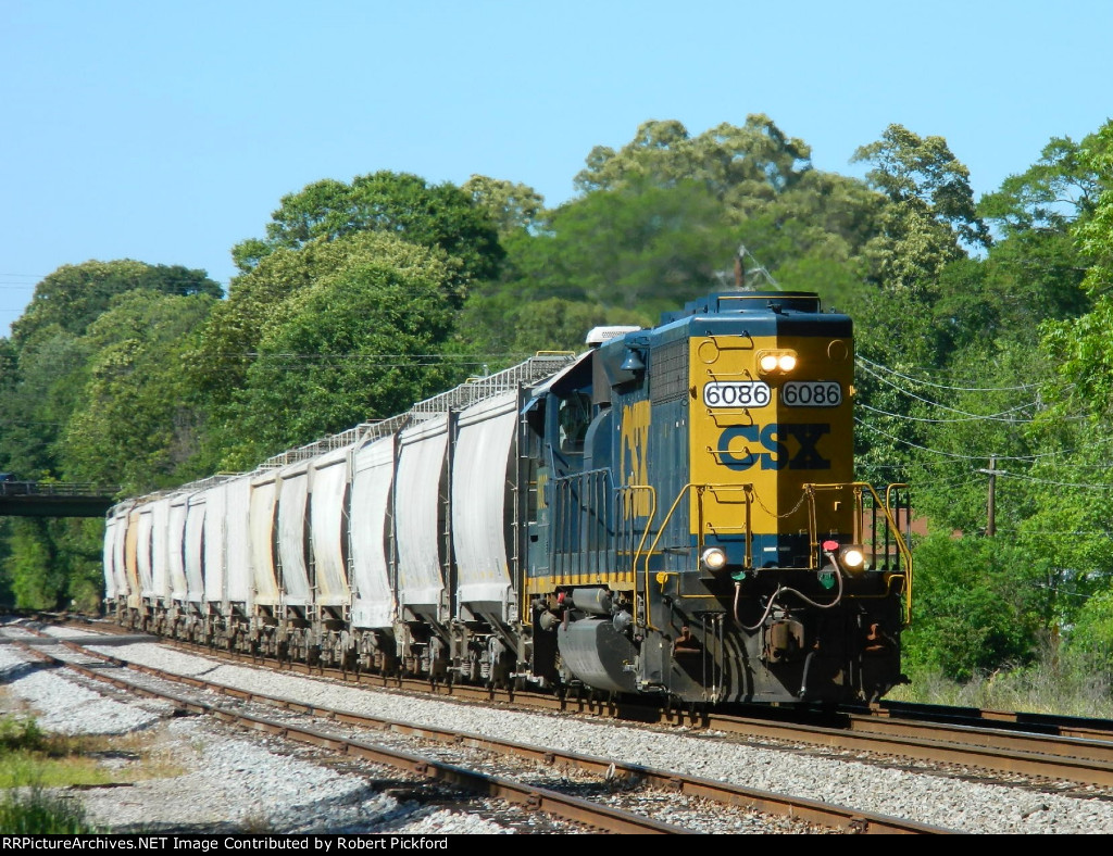 CSX 6086 (GP40-2)